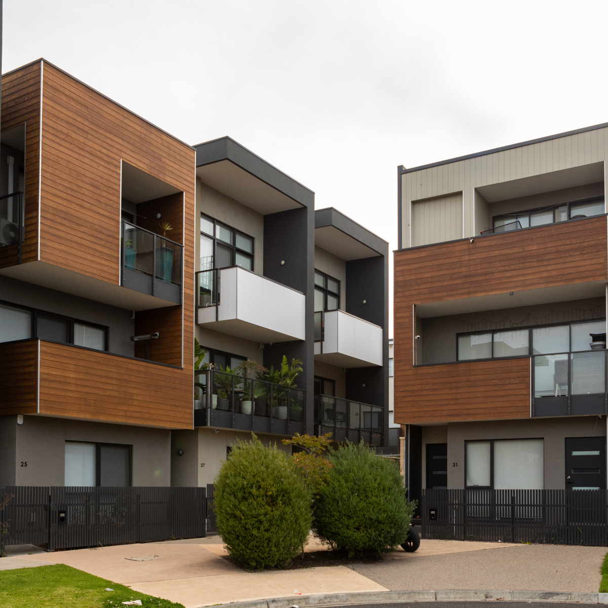 Porter's Paints - Handmade paints, speciality finishes and more